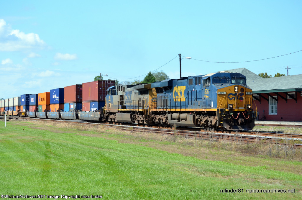 CSX 826